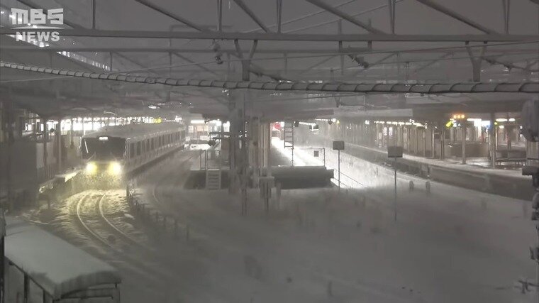 【JR西日本】「ちょうど1年前のきょう...大雪で立往生」カンテラ点火したあの融雪器は今どうなった？JR西に改めて取材 山科駅は「両側電気式＋温水ジェット」に変貌していた | 特集 | MBSニュース